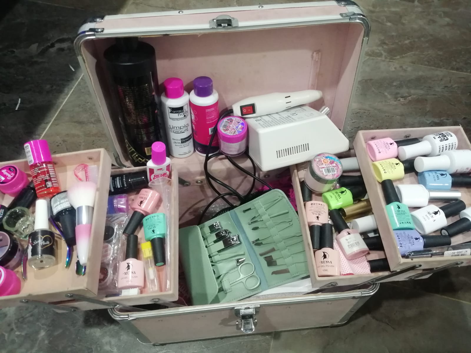 Tienda de productos para uñas - Alejandra Nail Shop